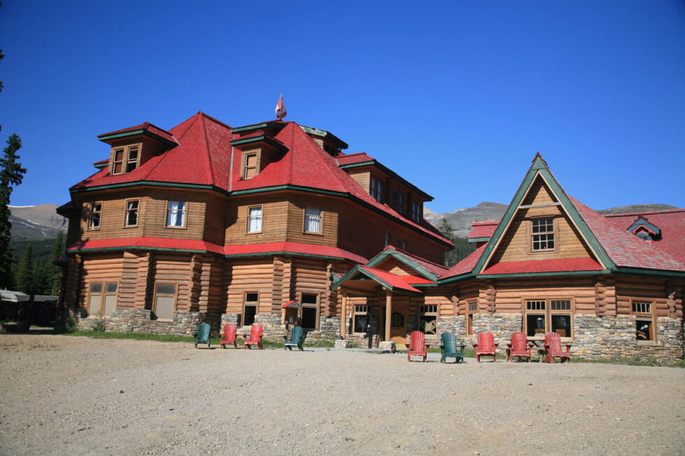 Icefields Parkway Travel Guide